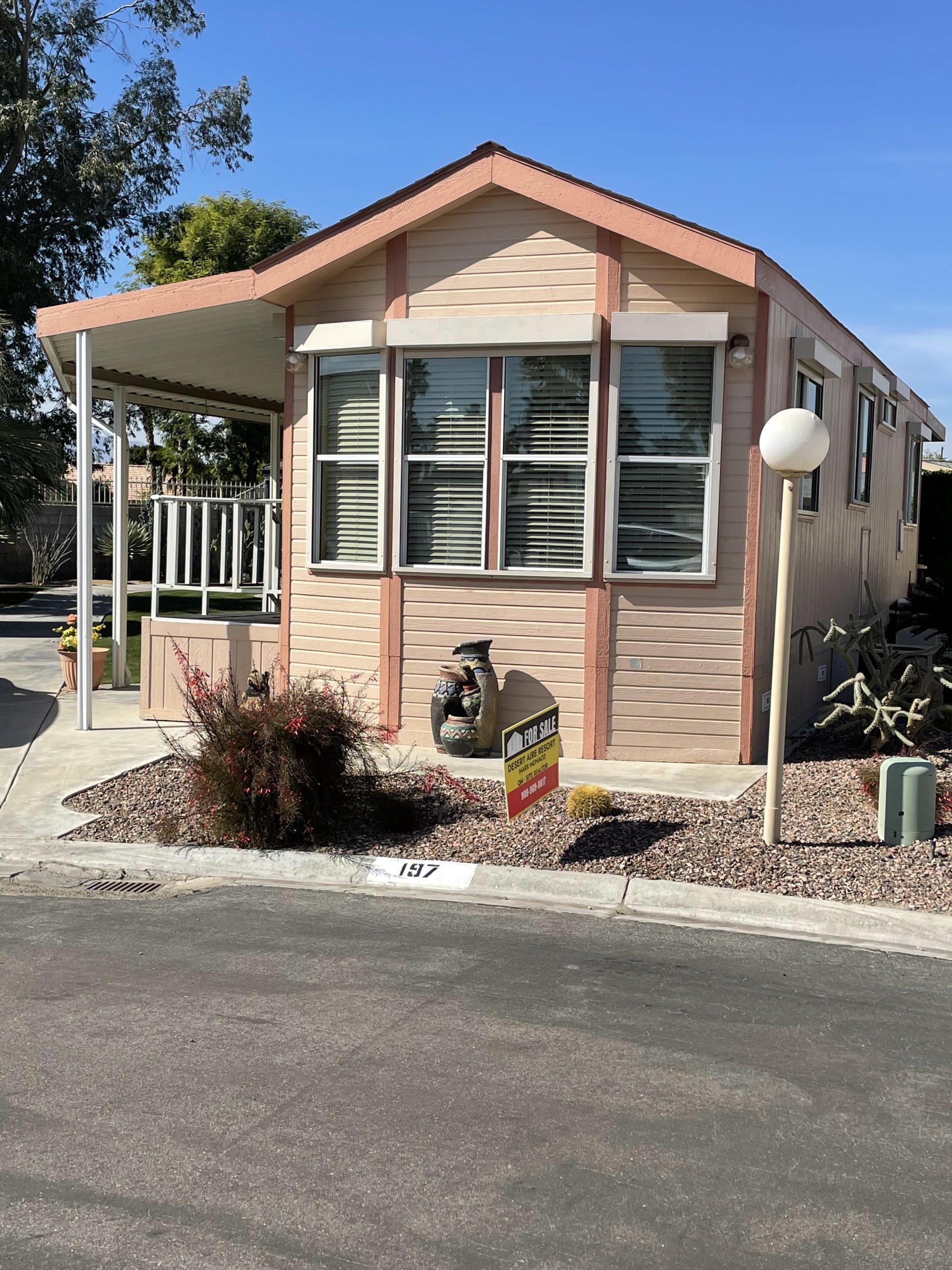 FOR SALE PARK MODEL #197 - YOU MUST SEE THIS ONE!!! - Desert Aire Resort