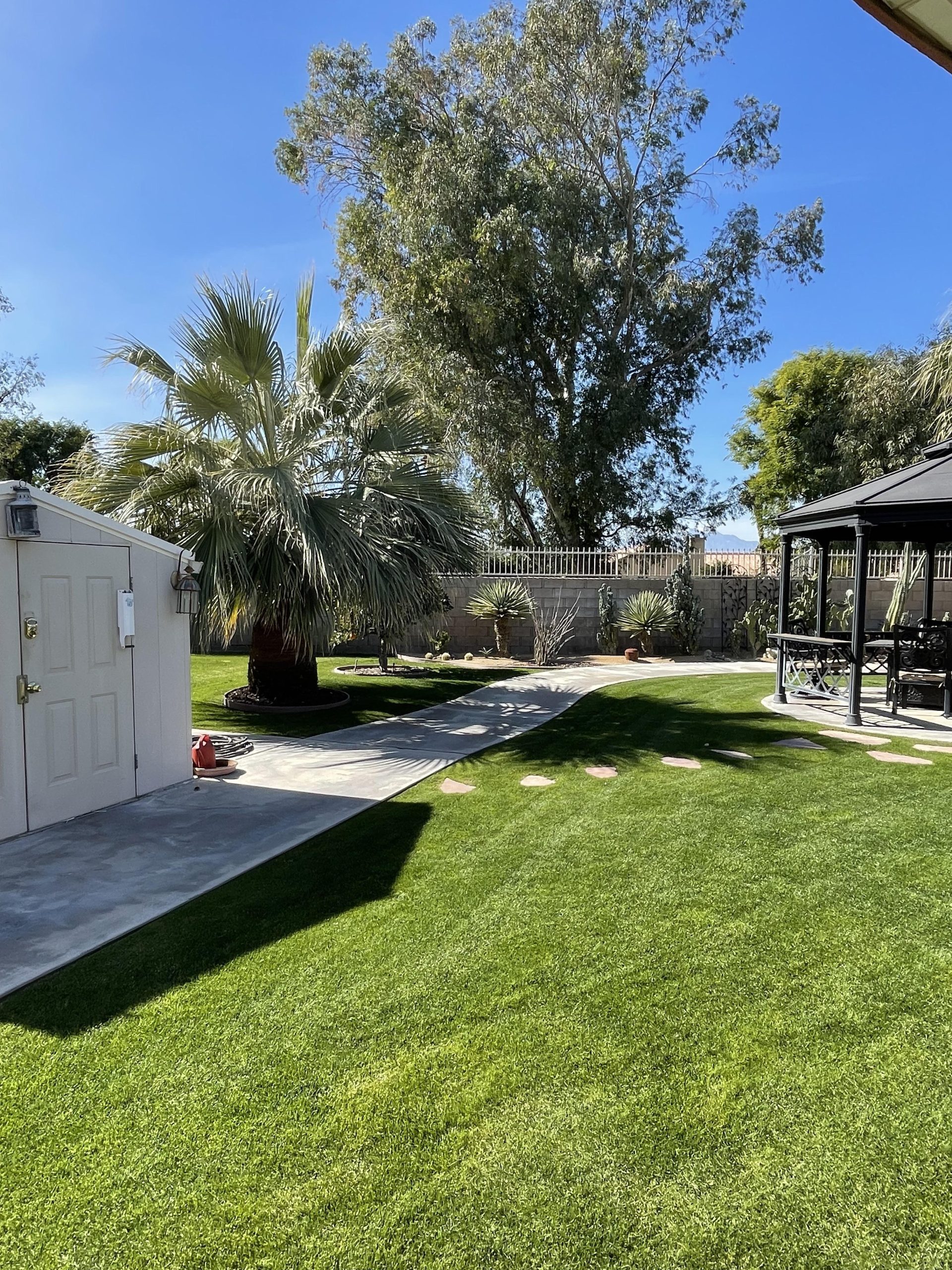 FOR SALE PARK MODEL #197 - YOU MUST SEE THIS ONE!!! - Desert Aire Resort