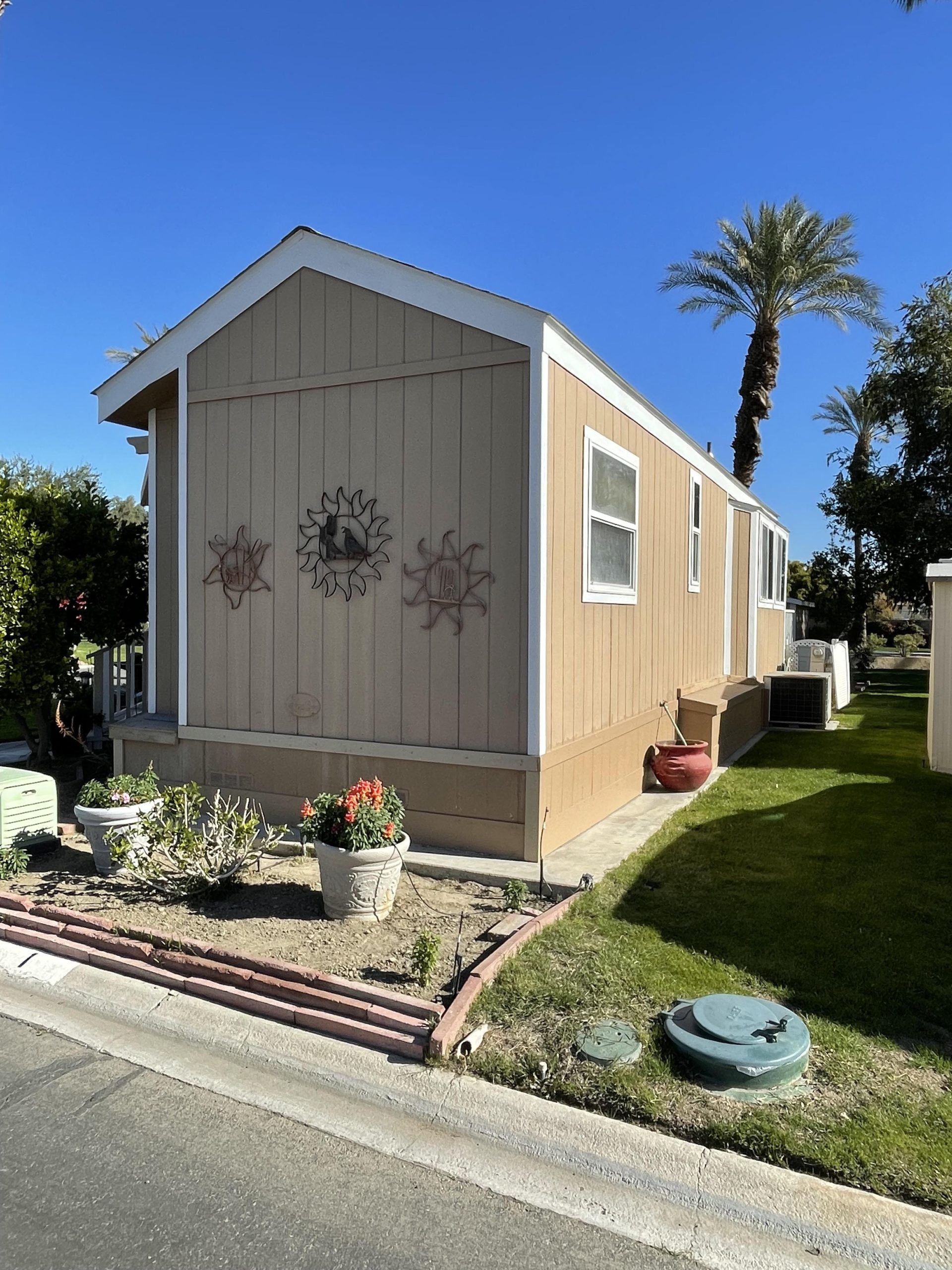 FOR SALE PARK MODEL #1 – JUST REDUCED!! - Desert Aire Resort