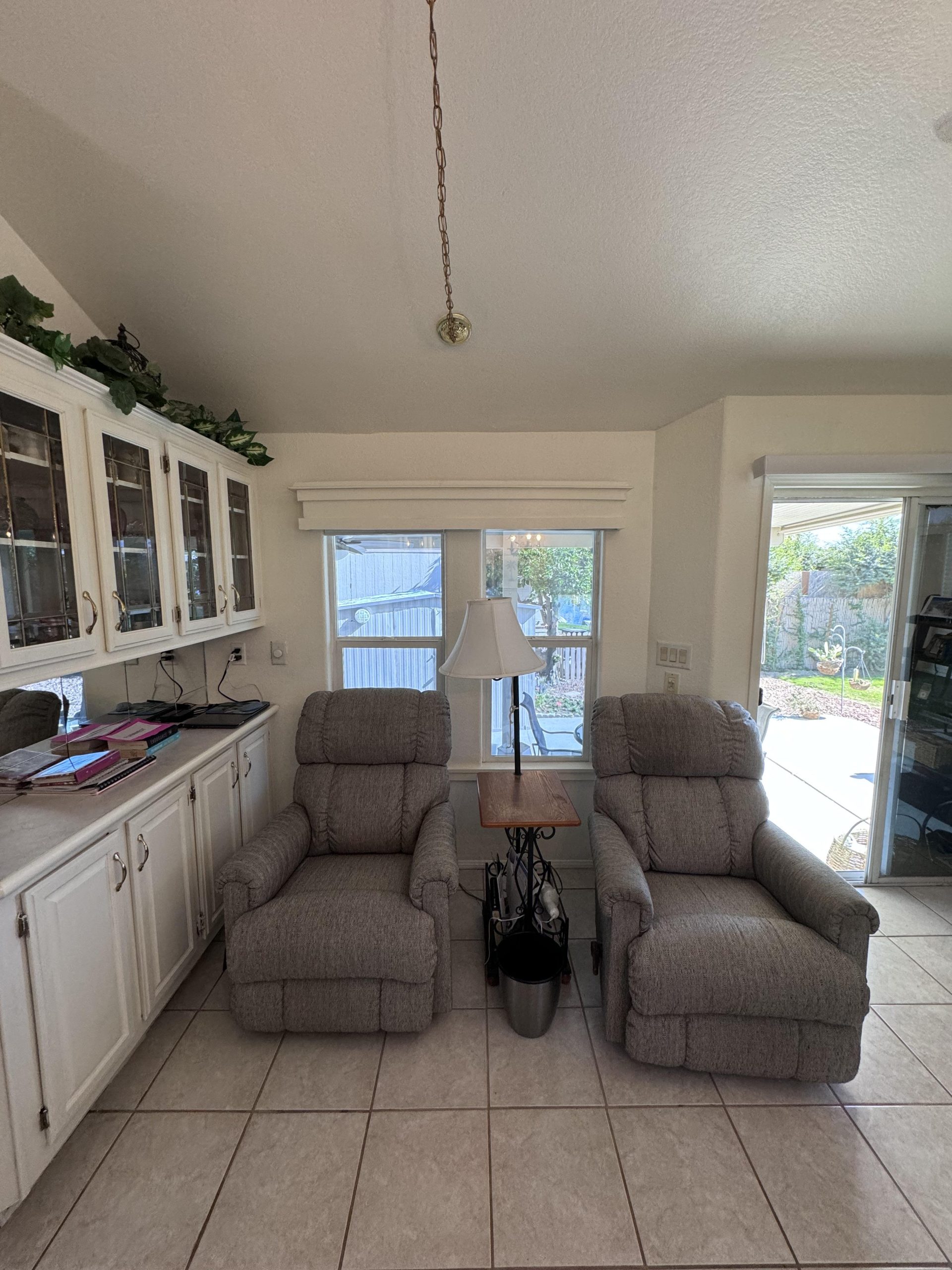 FOR SALE PARK MODEL #98 - Desert Aire Resort