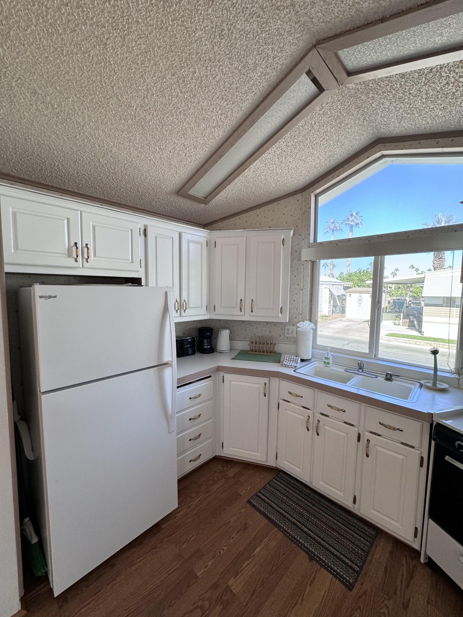 FOR SALE OR RENT – PARK MODEL #10 – PRICE REDUCED!!! – Desert Aire Resort