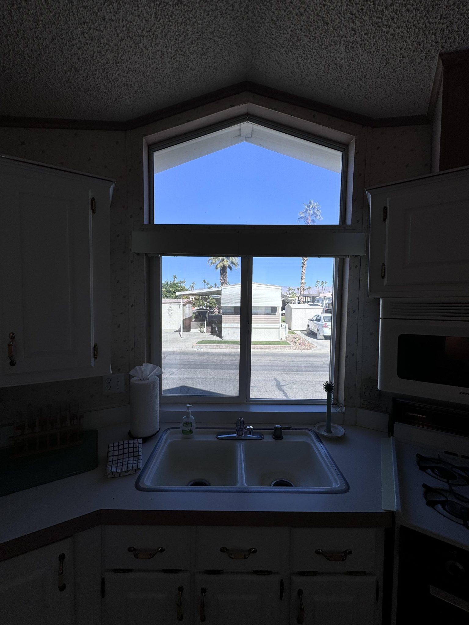 FOR SALE OR RENT – PARK MODEL #10 – PRICE REDUCED!!! – Desert Aire Resort