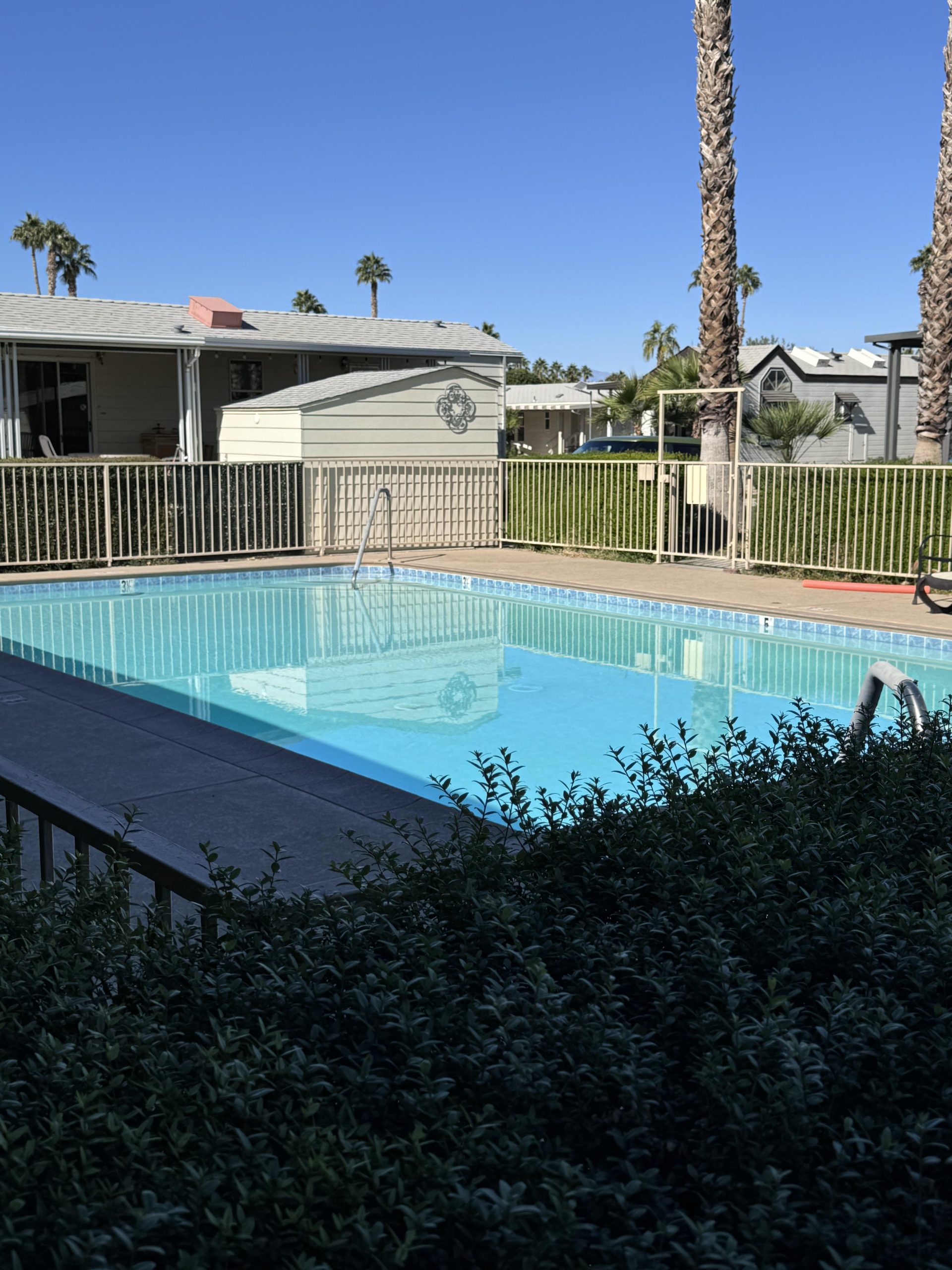 FOR SALE OR RENT – PARK MODEL #10 – PRICE REDUCED!!! – Desert Aire Resort